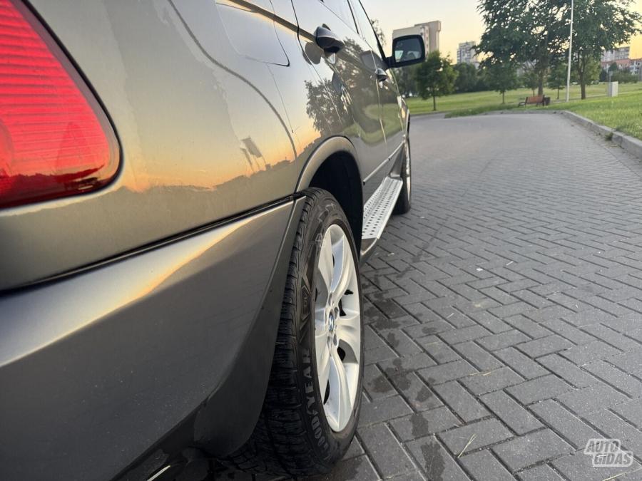 Grey BMW X5 2006 in Vilnius, with an engine capacity of 4.40 L and mileage of 197 thousand km for 4000 €, photo 12 on AUTOMOTO.COM.LV
