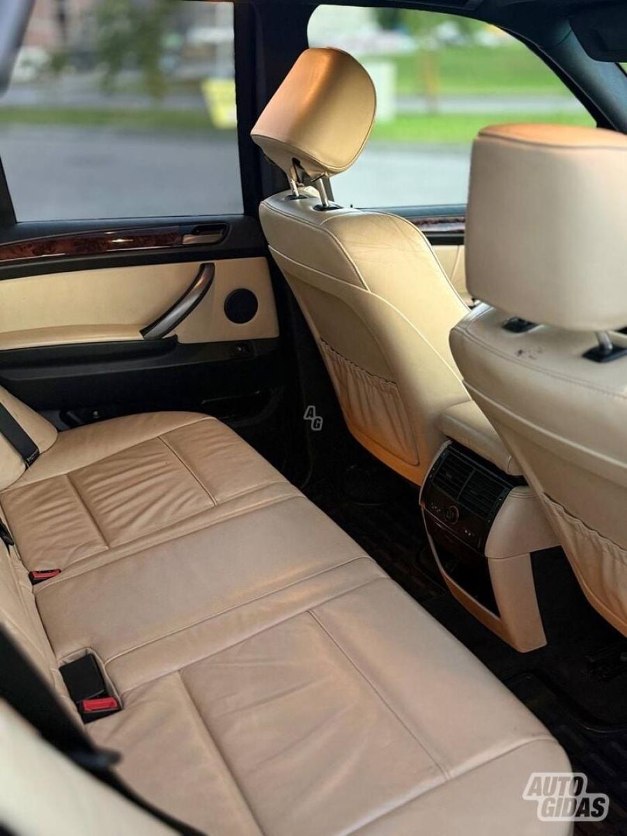 Grey BMW X5 2006 in Vilnius, with an engine capacity of 4.40 L and mileage of 197 thousand km for 4000 €, photo 16 on AUTOMOTO.COM.LV