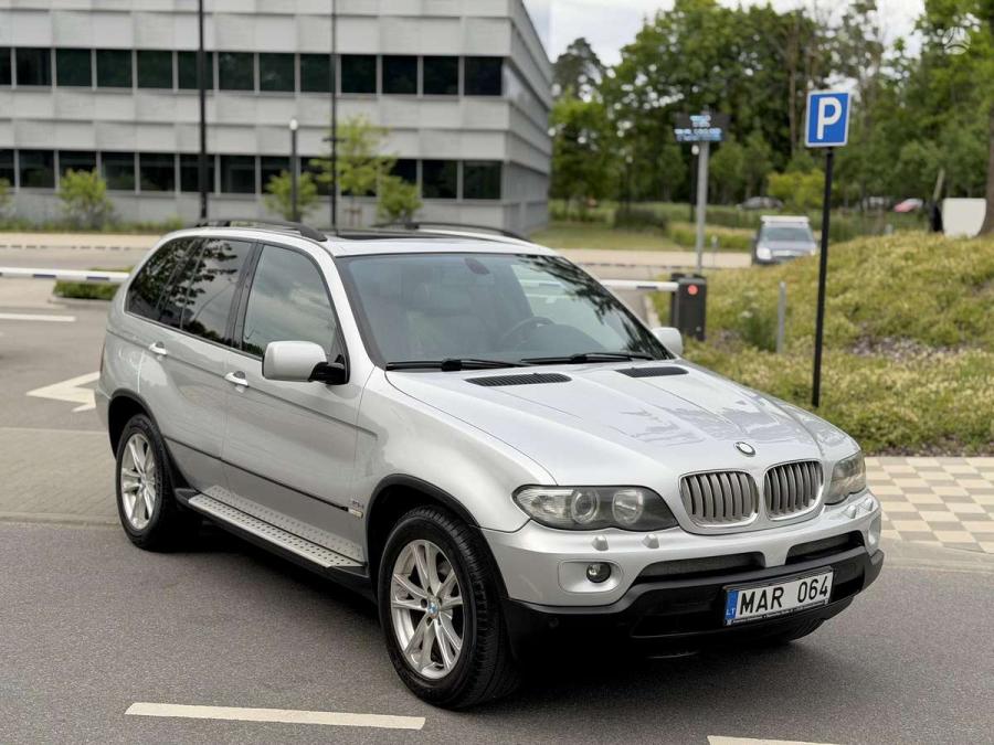 Grey BMW X5 2006 in Vilnius, with an engine capacity of 2.99 L and mileage of 2895 thousand km for 5500 €, photo 1 on AUTOMOTO.COM.LV