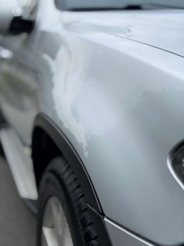 Grey BMW X5 2006 in Vilnius, with an engine capacity of 2.99 L and mileage of 2895 thousand km for 5500 €, photo 9 on AUTOMOTO.COM.LV