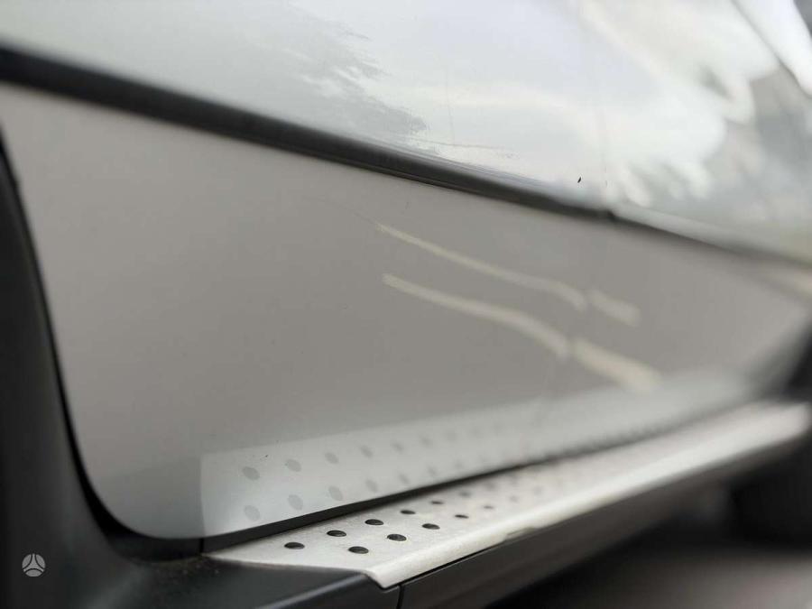Grey BMW X5 2006 in Vilnius, with an engine capacity of 2.99 L and mileage of 2895 thousand km for 5500 €, photo 19 on AUTOMOTO.COM.LV