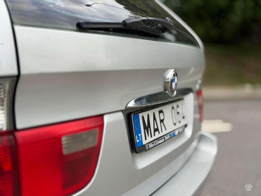 Grey BMW X5 2006 in Vilnius, with an engine capacity of 2.99 L and mileage of 2895 thousand km for 5500 €, photo 22 on AUTOMOTO.COM.LV