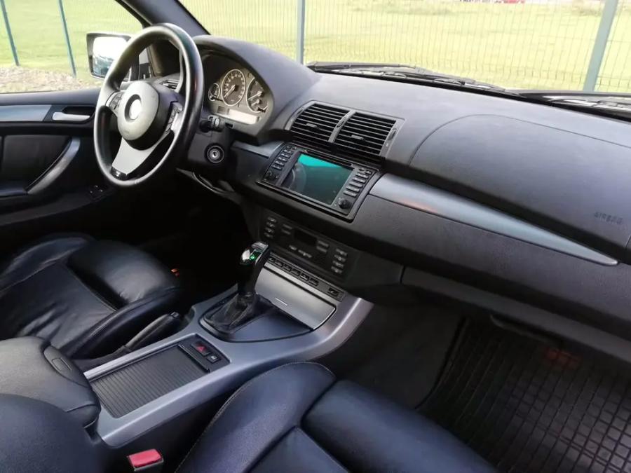Grey BMW X5 2006 in Saldus, with an engine capacity of 3.00 L and mileage of 395 thousand km for 6600 €, photo 6 on AUTOMOTO.COM.LV