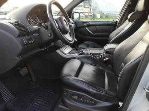 Grey BMW X5 2006 in Saldus, with an engine capacity of 3.00 L and mileage of 395 thousand km for 6600 €, photo 9 on AUTOMOTO.COM.LV