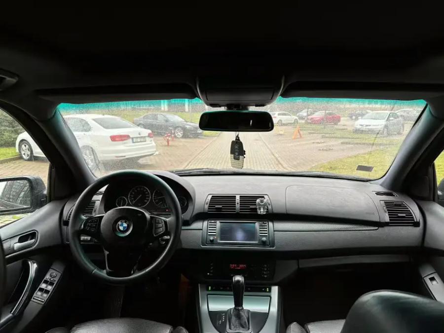 Grey BMW X5 2006 in Riga, with an engine capacity of 3.00 L and mileage of 221 thousand km for 4490 €, photo 7 on AUTOMOTO.COM.LV