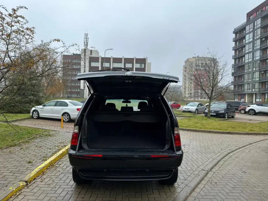 Grey BMW X5 2006 in Riga, with an engine capacity of 3.00 L and mileage of 221 thousand km for 4490 €, photo 11 on AUTOMOTO.COM.LV