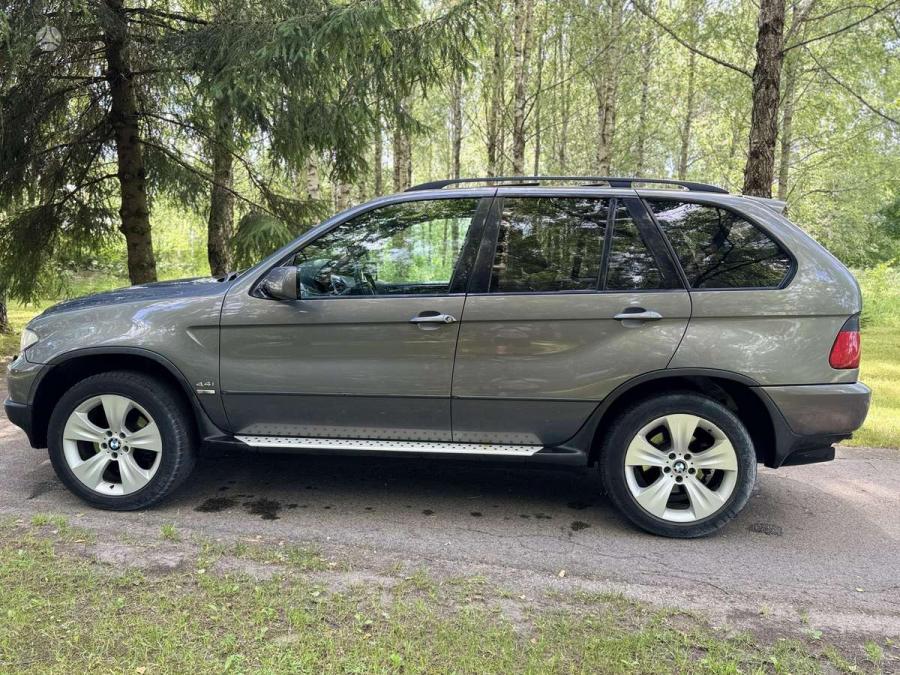 Pelēks BMW X5 2006 Šalčininkai, ar dzinēja tilpumu 4.40 L un nobraukumu 197 tūkst. km par 3000 €, foto 8 vietnē AUTOMOTO.COM.LV
