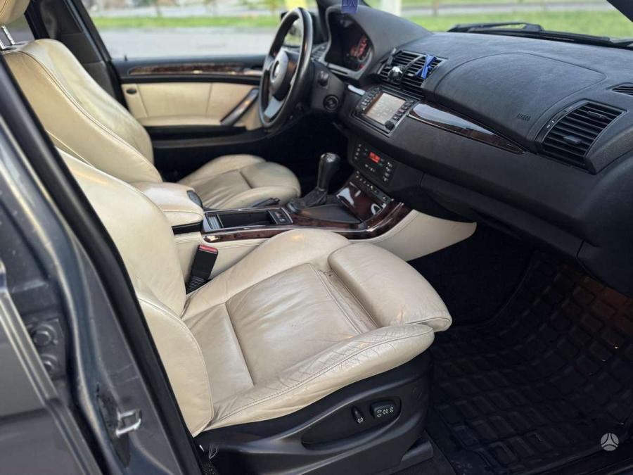 Pelēks BMW X5 2006 Šalčininkai, ar dzinēja tilpumu 4.40 L un nobraukumu 197 tūkst. km par 3000 €, foto 15 vietnē AUTOMOTO.COM.LV