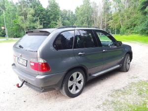 Grey BMW X5 2006 in Riga, with an engine capacity of 3.00 L and mileage of 290 thousand km for 6000 €, photo 7 on AUTOMOTO.COM.LV