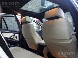 Grey BMW X5 2006 in Riga, with an engine capacity of 3.00 L and mileage of 290 thousand km for 6000 €, photo 12 on AUTOMOTO.COM.LV