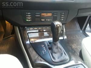 Grey BMW X5 2006 in Riga, with an engine capacity of 3.00 L and mileage of 290 thousand km for 6000 €, photo 17 on AUTOMOTO.COM.LV