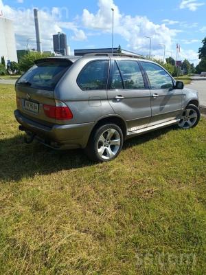 Pelēks BMW X5 2006 Cēsis, ar dzinēja tilpumu 3.00 L un nobraukumu 365 tūkst. km par 3500 €, foto  vietnē AUTOMOTO.COM.LV