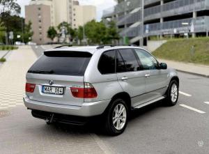 Pelēks BMW X5 2006 Viļņa, ar dzinēja tilpumu 2.99 L un nobraukumu 297 tūkst. km par 5500 €, foto 4 vietnē AUTOMOTO.COM.LV