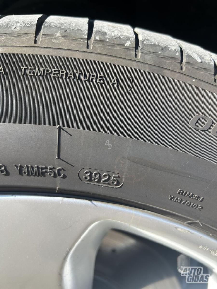 Pelēks BMW X5 2006 Marijampole, ar dzinēja tilpumu 3.00 L un nobraukumu 307 tūkst. km par 6300 €, foto 23 vietnē AUTOMOTO.COM.LV