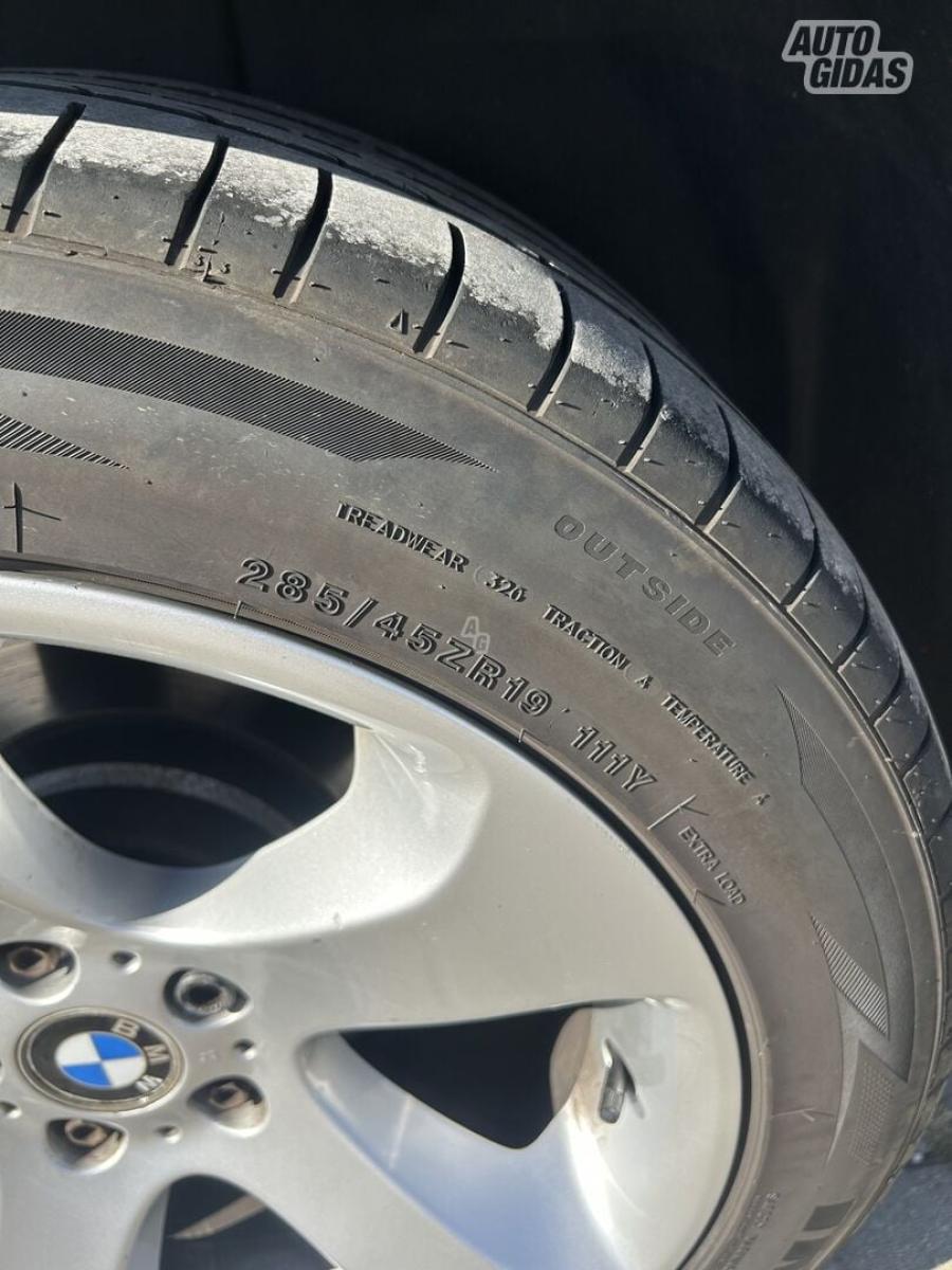 Grey BMW X5 2006 in Marijampole, with an engine capacity of 3.00 L and mileage of 307 thousand km for 6300 €, photo 20 on AUTOMOTO.COM.LV