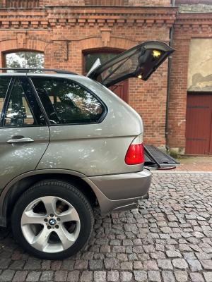 Pelēks BMW X5 2006 Cēsis, ar dzinēja tilpumu 3.00 L un nobraukumu 365 tūkst. km par 3990 €, foto 8 vietnē AUTOMOTO.COM.LV