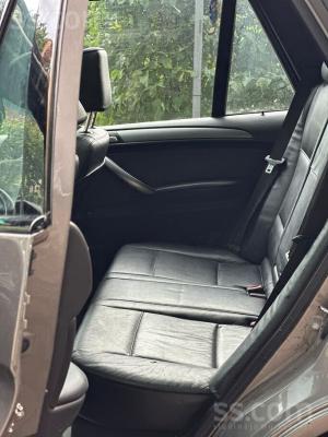 Pelēks BMW X5 2006 Cēsis, ar dzinēja tilpumu 3.00 L un nobraukumu 365 tūkst. km par 3990 €, foto 19 vietnē AUTOMOTO.COM.LV