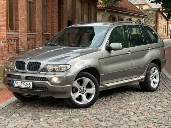 Pelēks BMW X5 2006 Cēsis, ar dzinēja tilpumu 3.00 L un nobraukumu 365 tūkst. km par 3990 €, foto 1 vietnē AUTOMOTO.COM.LV