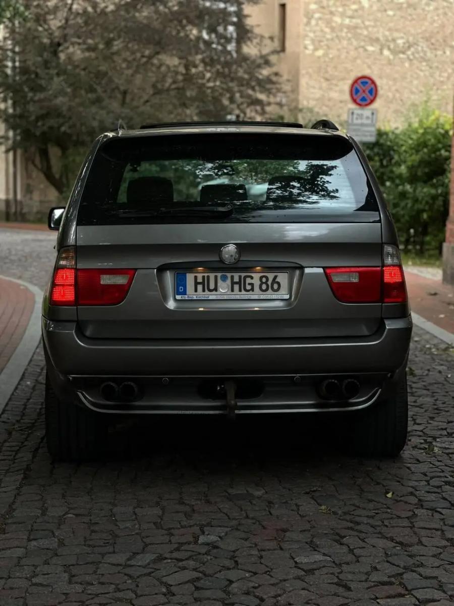 Grey BMW X5 2006 in Cesis, with an engine capacity of 3.00 L and mileage of 365 thousand km for 3990 €, photo 7 on AUTOMOTO.COM.LV