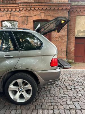 Grey BMW X5 2006 in Cesis, with an engine capacity of 3.00 L and mileage of 365 thousand km for 3990 €, photo 8 on AUTOMOTO.COM.LV