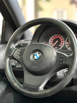 Grey BMW X5 2006 in Cesis, with an engine capacity of 3.00 L and mileage of 365 thousand km for 3990 €, photo 21 on AUTOMOTO.COM.LV