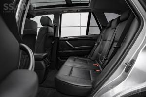 Grey BMW X5 2006 in Riga, with an engine capacity of 3.00 L and mileage of 232 thousand km for 5500 €, photo 12 on AUTOMOTO.COM.LV