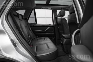 Grey BMW X5 2006 in Riga, with an engine capacity of 3.00 L and mileage of 232 thousand km for 5500 €, photo 13 on AUTOMOTO.COM.LV