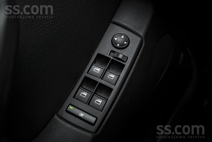Grey BMW X5 2006 in Riga, with an engine capacity of 3.00 L and mileage of 232 thousand km for 5500 €, photo 30 on AUTOMOTO.COM.LV