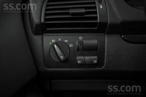 Grey BMW X5 2006 in Riga, with an engine capacity of 3.00 L and mileage of 232 thousand km for 5500 €, photo 31 on AUTOMOTO.COM.LV