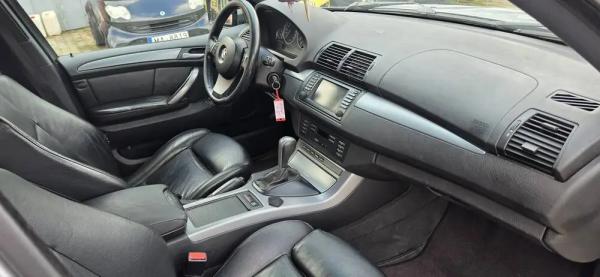 Pelēks BMW X5 2006 Valmiera, ar dzinēja tilpumu 3.00 L un nobraukumu 305 tūkst. km par 4900 €, foto 9 vietnē AUTOMOTO.COM.LV