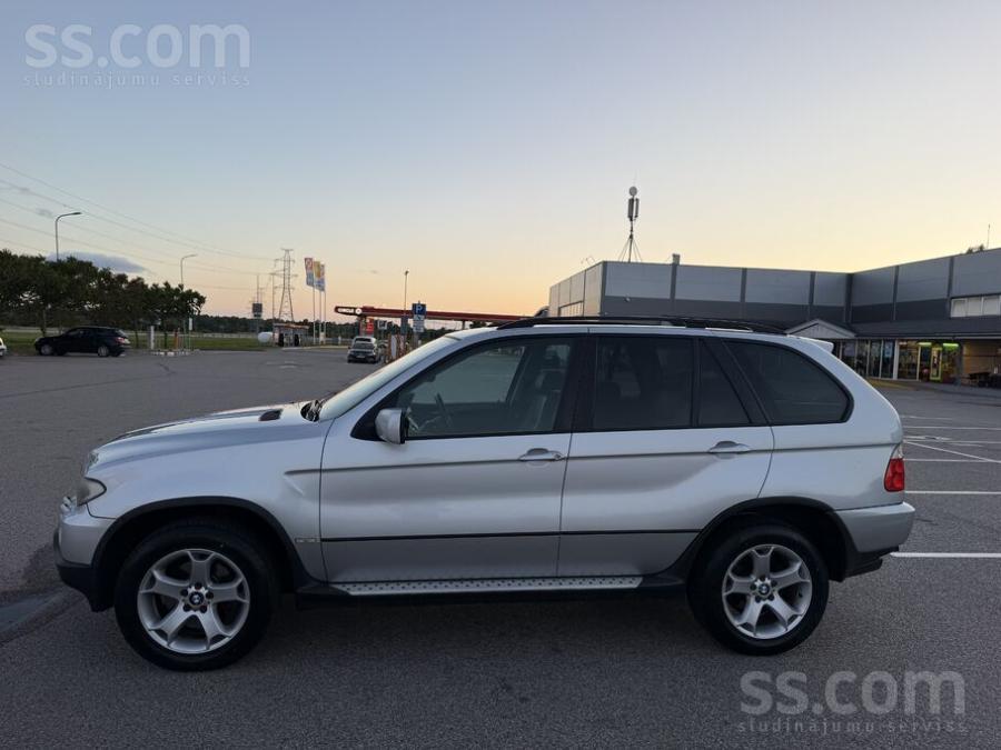 Grey BMW X5 2006 in Riga, with an engine capacity of 3.00 L and mileage of 304 thousand km for 3700 €, photo 3 on AUTOMOTO.COM.LV