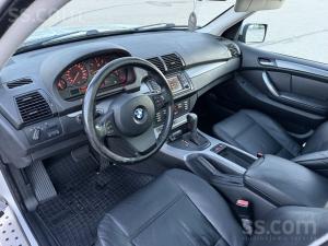 Grey BMW X5 2006 in Riga, with an engine capacity of 3.00 L and mileage of 304 thousand km for 3700 €, photo 9 on AUTOMOTO.COM.LV
