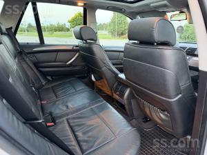 Grey BMW X5 2006 in Riga, with an engine capacity of 3.00 L and mileage of 304 thousand km for 3700 €, photo 11 on AUTOMOTO.COM.LV