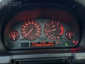 Grey BMW X5 2006 in Riga, with an engine capacity of 3.00 L and mileage of 304 thousand km for 3700 €, photo 14 on AUTOMOTO.COM.LV