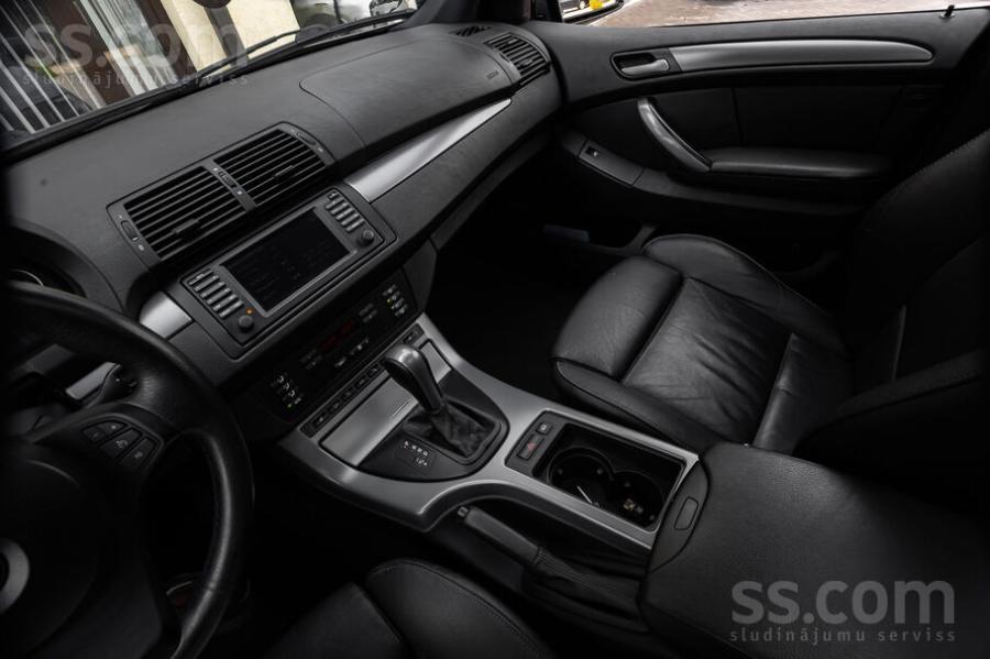 Pelēks BMW X5 2006 Jelgava, ar dzinēja tilpumu 3.00 L un nobraukumu 317 tūkst. km par 7350 €, foto 18 vietnē AUTOMOTO.COM.LV