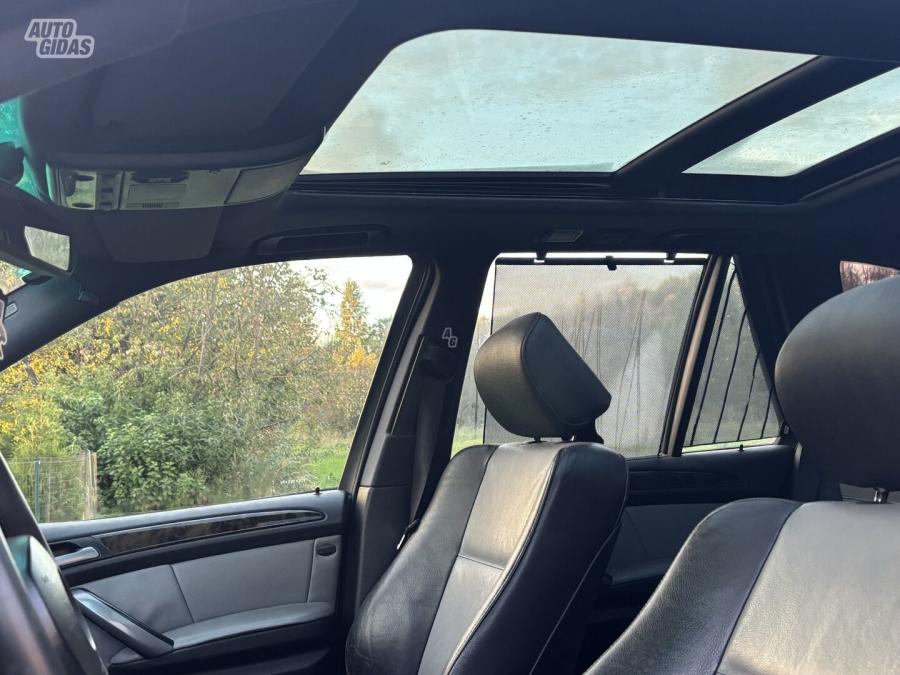 Grey BMW X5 2006 in Kaunas, with an engine capacity of 3.00 L and mileage of 320 thousand km for 2750 €, photo 13 on AUTOMOTO.COM.LV