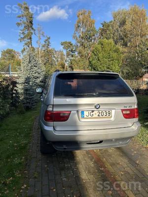Pelēks BMW X5 2006 Rīga, ar dzinēja tilpumu 3.00 L un nobraukumu 468 tūkst. km par 4200 €, foto 3 vietnē AUTOMOTO.COM.LV