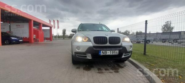 Grey BMW X5 2007 in Jelgava, with an engine capacity of 3.00 L and mileage of 270 thousand km for 8100 €, photo 10 on AUTOMOTO.COM.LV