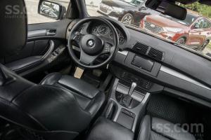 Grey BMW X5 2007 in Riga, with an engine capacity of 3.00 L and mileage of 313 thousand km for 15695 €, photo 9 on AUTOMOTO.COM.LV