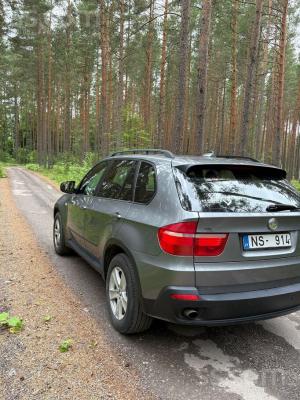 Pelēks BMW X5 2007 Rīga, ar dzinēja tilpumu 3.00 L un nobraukumu 0 tūkst. km par 6900 €, foto 4 vietnē AUTOMOTO.COM.LV