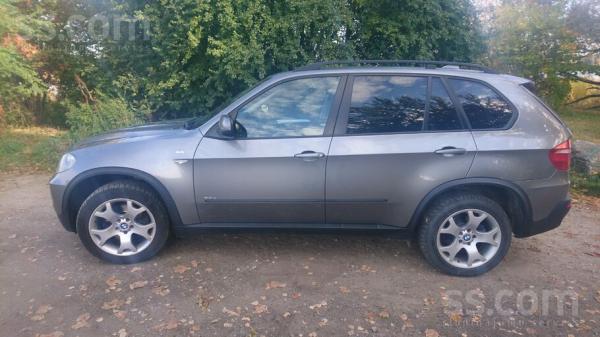 Grey BMW X5 2007 in Riga, with an engine capacity of 3.00 L and mileage of 215 thousand km for 6500 €, photo 3 on AUTOMOTO.COM.LV