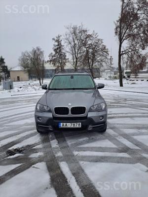 Grey BMW X5 2007 in Rezekne, with an engine capacity of 3.00 L and mileage of 415 thousand km for 7000 €, photo 3 on AUTOMOTO.COM.LV