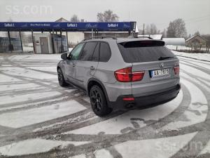 Grey BMW X5 2007 in Rezekne, with an engine capacity of 3.00 L and mileage of 415 thousand km for 7000 €, photo 5 on AUTOMOTO.COM.LV