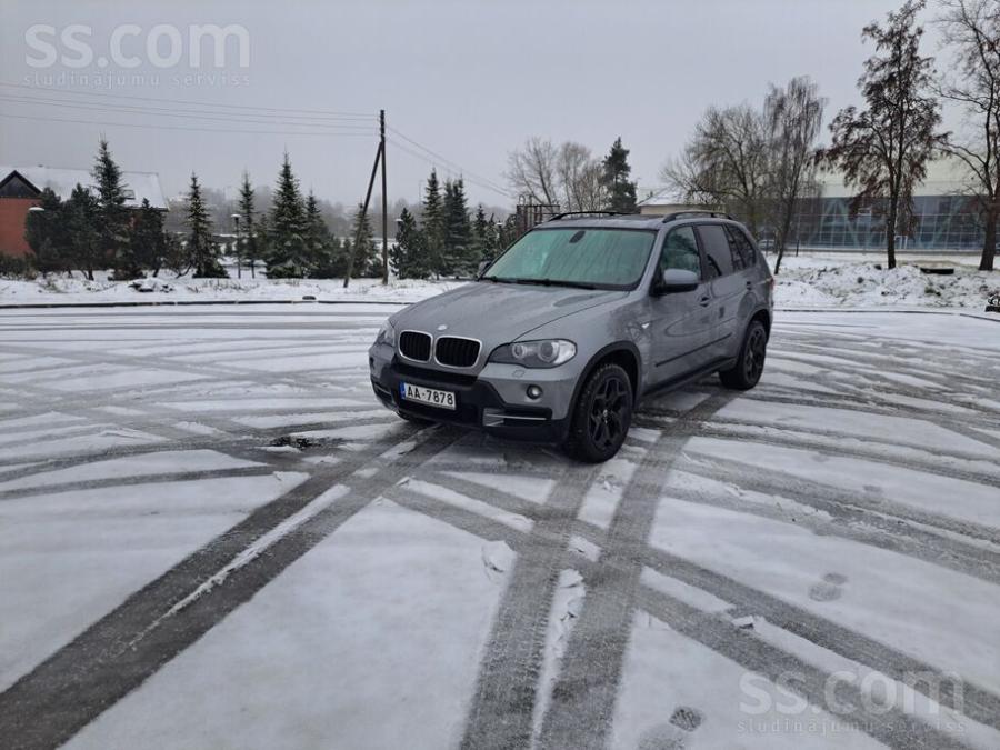 Grey BMW X5 2007 in Rezekne, with an engine capacity of 3.00 L and mileage of 415 thousand km for 7000 €, photo 9 on AUTOMOTO.COM.LV