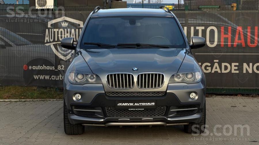 Grey BMW X5 2007 in Liepaja, with an engine capacity of 4.80 L and mileage of 263 thousand km for 6750 €, photo 1 on AUTOMOTO.COM.LV