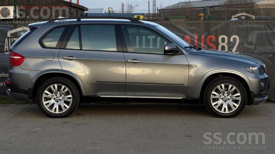 Grey BMW X5 2007 in Liepaja, with an engine capacity of 4.80 L and mileage of 263 thousand km for 6750 €, photo 3 on AUTOMOTO.COM.LV
