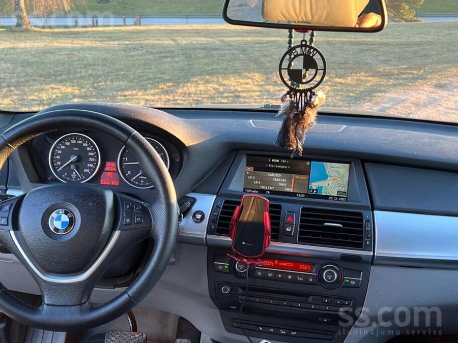 Pelēks BMW X5 2007 Rīga, ar dzinēja tilpumu 3.00 L un nobraukumu 363 tūkst. km par 8299 €, foto 6 vietnē AUTOMOTO.COM.LV