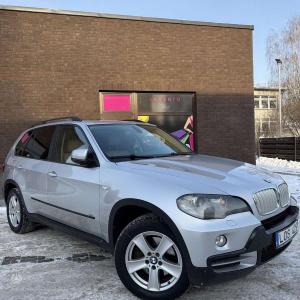 Grey BMW X5 2007 in Kaisiadorys, with an engine capacity of 2.99 L and mileage of 295 thousand km for 6750 €, photo 6 on AUTOMOTO.COM.LV