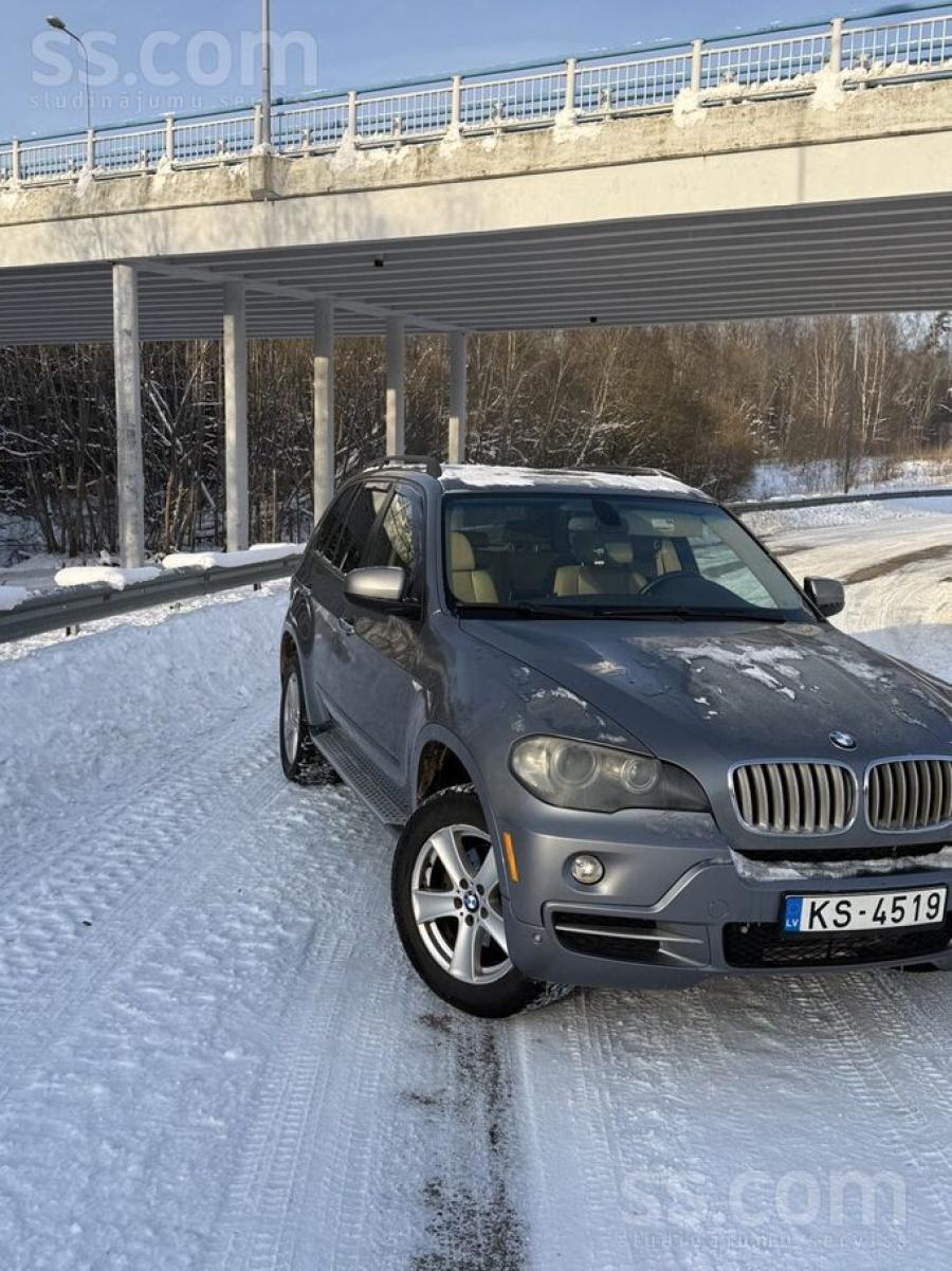 Grey BMW X5 2007 in Ludza, with an engine capacity of 3.00 L and mileage of 0 thousand km for 4700 €, photo 1 on AUTOMOTO.COM.LV