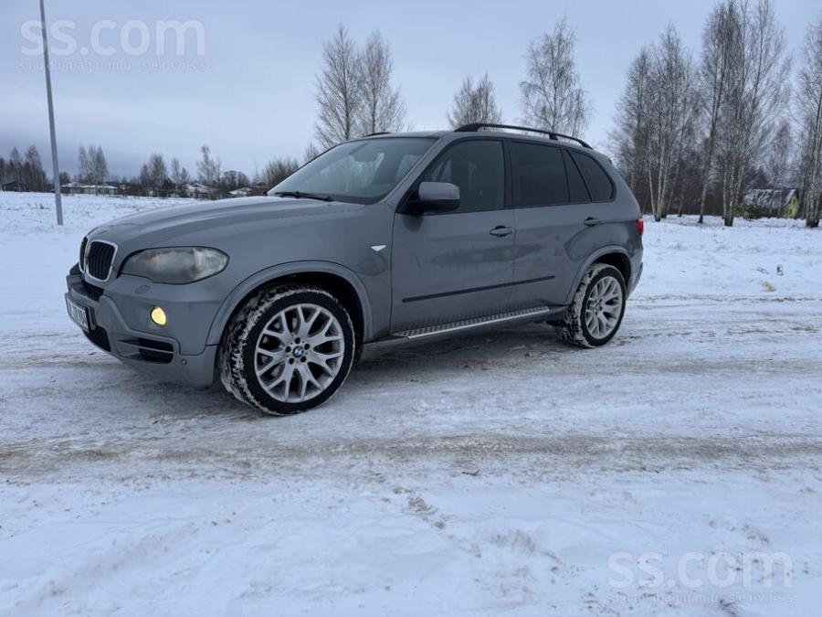 Grey BMW X5 2007 in Jelgava, with an engine capacity of 3.00 L and mileage of 0 thousand km for 9250 €, photo 1 on AUTOMOTO.COM.LV